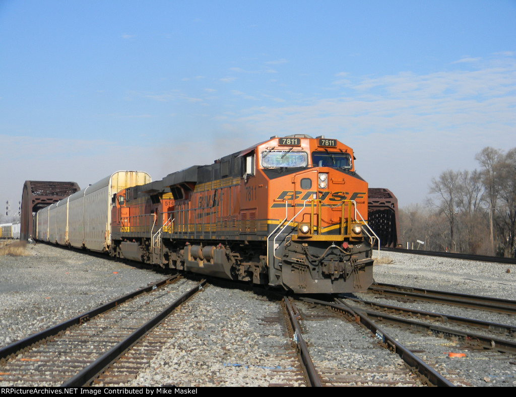 BNSF 7811